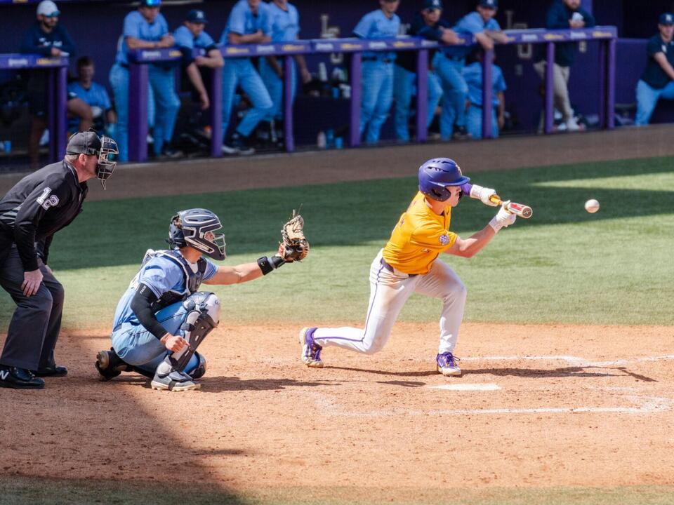 LSU baseball defeats Florida 6-1 in game one of SEC home opener