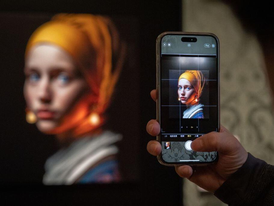 BGSU research finds people struggle to distinguish AI from human art, but prefer human-made ...