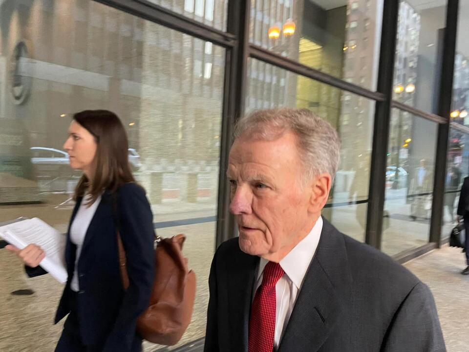 Prosecutor tells jury 'these guys are not stupid' at Madigan trial ...
