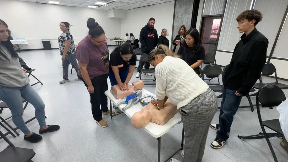 Locals attend First Aid and CPR Training event - NewsBreak