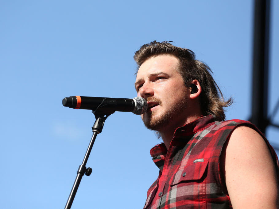 Morgan Wallen’s Fans Poke Fun at Singer’s Legal Trouble Ahead of First ...