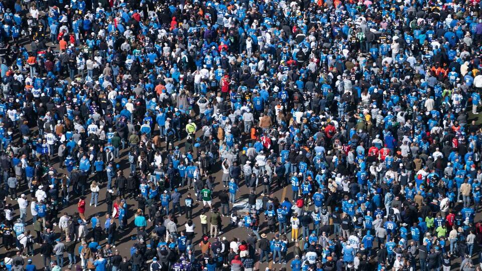 Crowd in downtown Detroit already is over 150,000 - NewsBreak