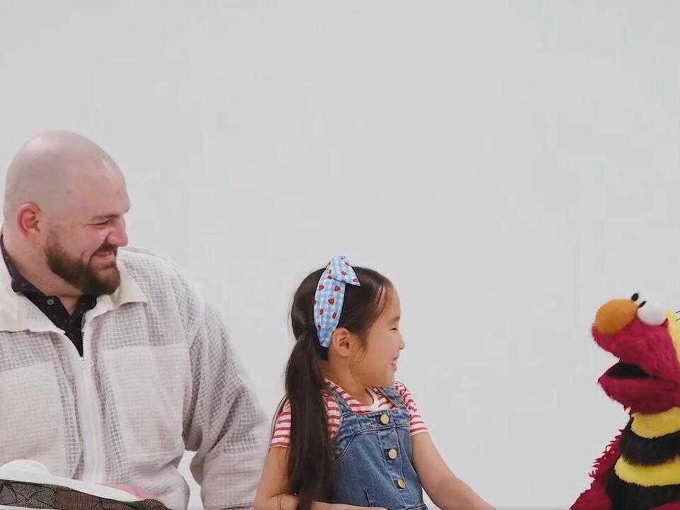 Hex Honey Beekeeper Talks Honey and Bees with Elmo and Friends
