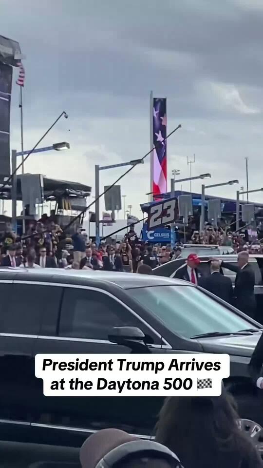 President Trump Attended The First Race Of The nascar season at the ...