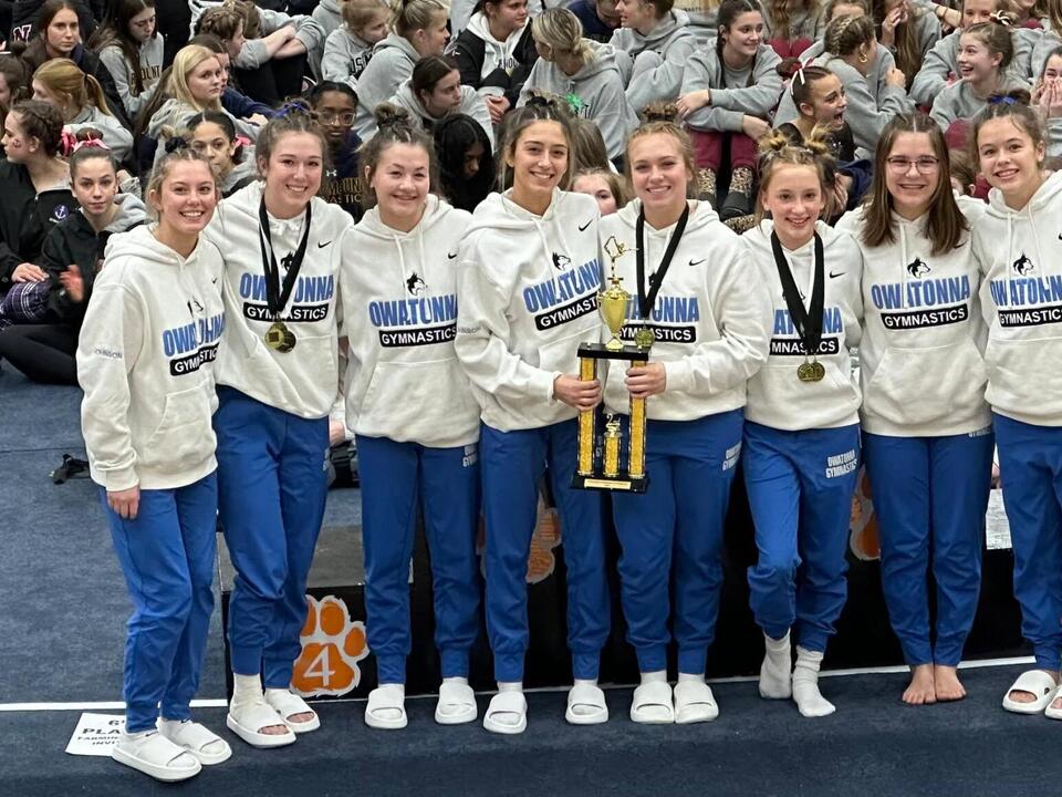 Owatonna places 2nd in MGJA Invitational; Theis finishes 4th in AA
