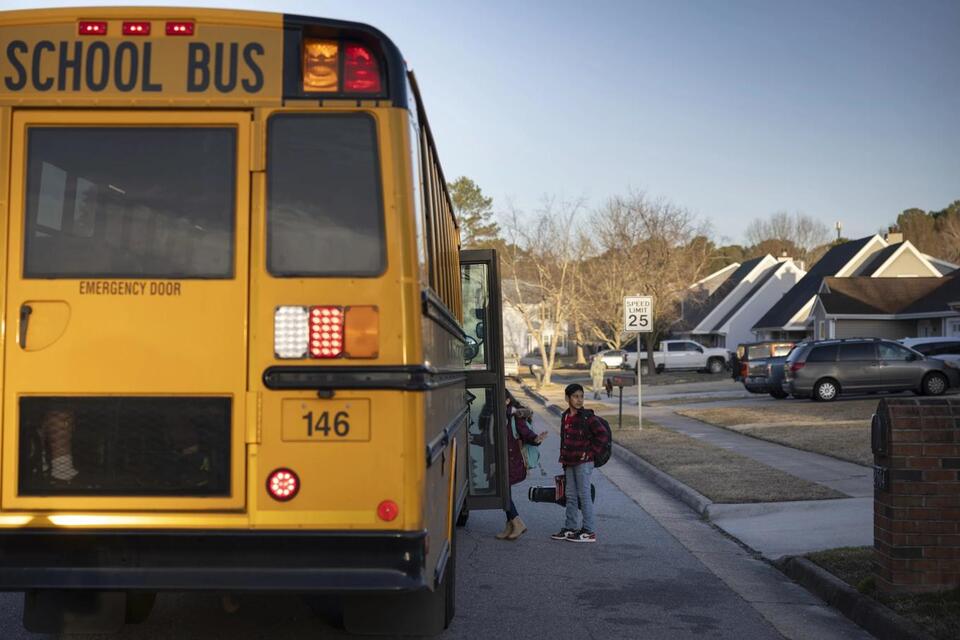 Tired of diesel fumes, these moms are pushing for electric school buses ...