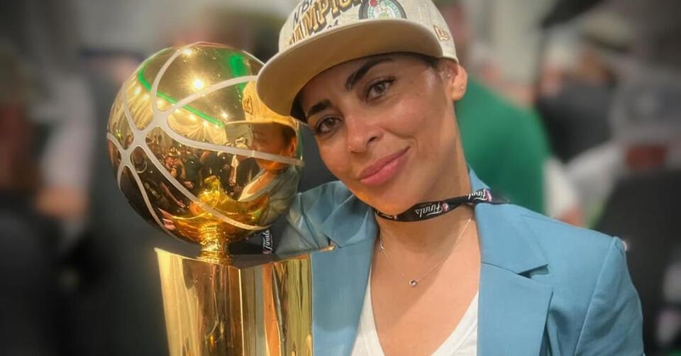 Retired Basketball Player Allison Feaster Was Raised by Her Mother ...