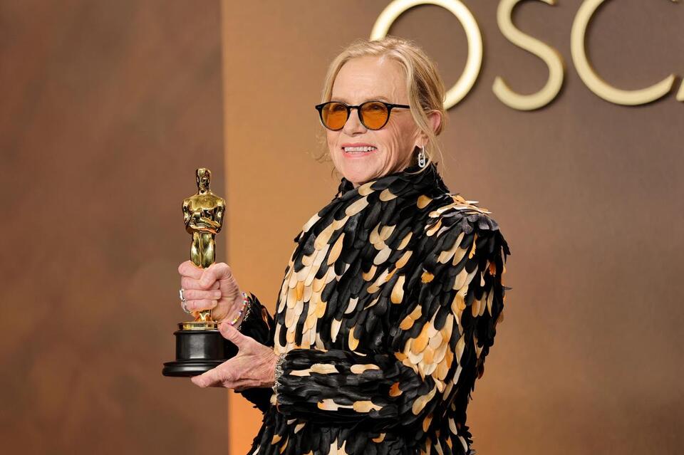 Chicago Native Wins Oscar for Her Terrifying Performance - NewsBreak