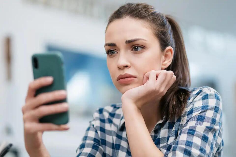 Check your iPhone texts right now – Apple warns millions to take ...