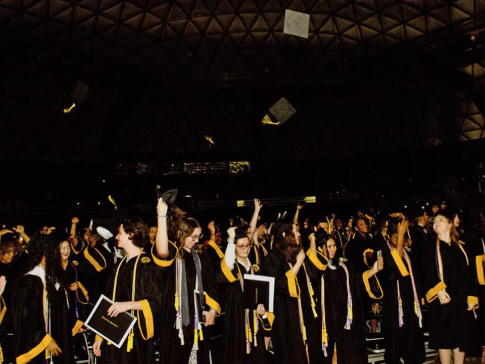 After storm knocks out power, Killeen ISD graduation ceremony goes on ...