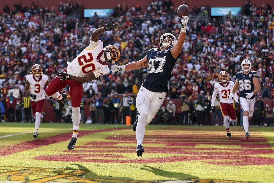 Victory Friday, Dallas Cowboys Defeat Longtime Rival on Christmas ...