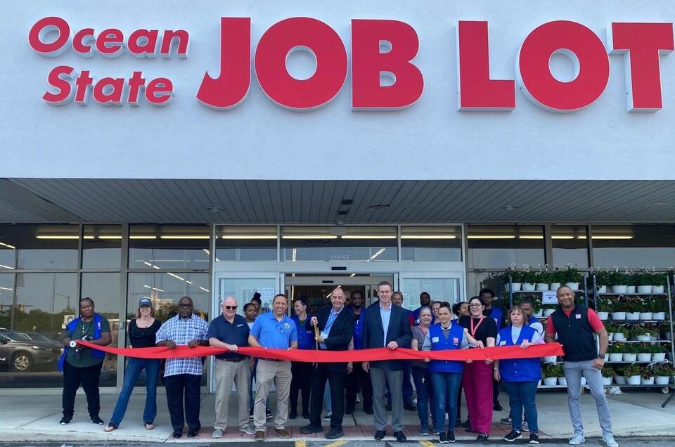 Ocean State Job Lot opens at former Big Lots site in Easton - NewsBreak