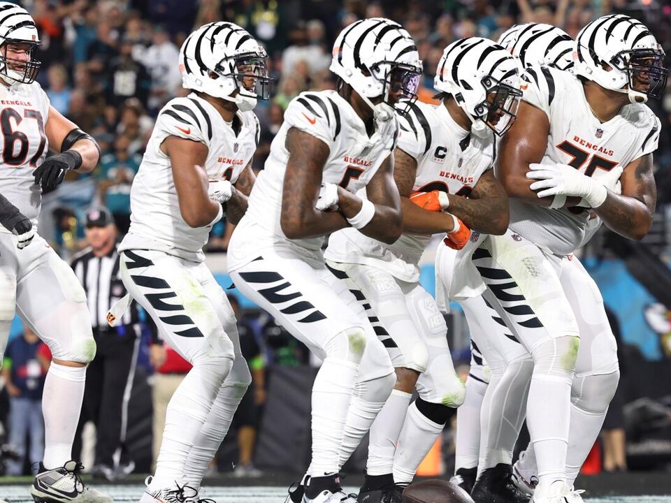 Monday Night Football: Jake Browning, Bengals are tied 14-14 with ...