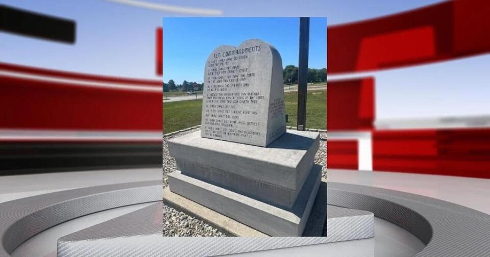 Indiana leaders push to bring Ten Commandments monument back to ...