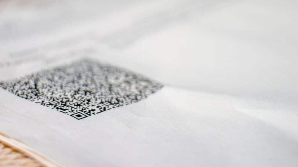 House Democrats propose QR code ID requirement for ICE, CBP agents ...