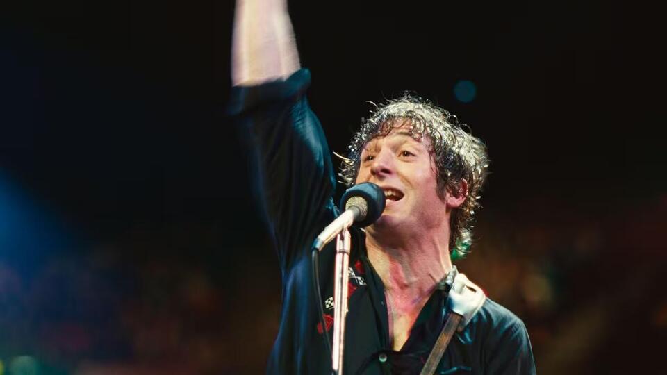 You Should See the Bruce Springsteen Movie Just for Jeremy Allen White ...