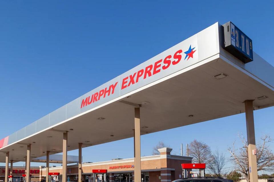 Murphy USA CFO steps down; Donald R. Smith Jr. is interim successor ...