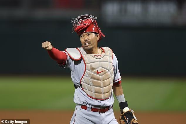 LA Angels fans fume as team appoints World Series champ as new manager ...