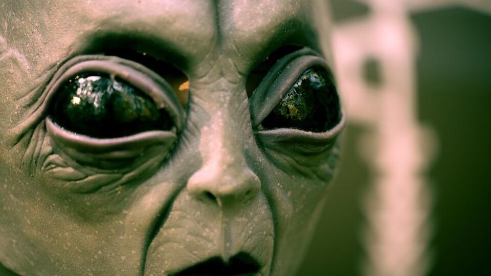 'It Looked Human': Strange Object in Newly Released Pentagon Video ...