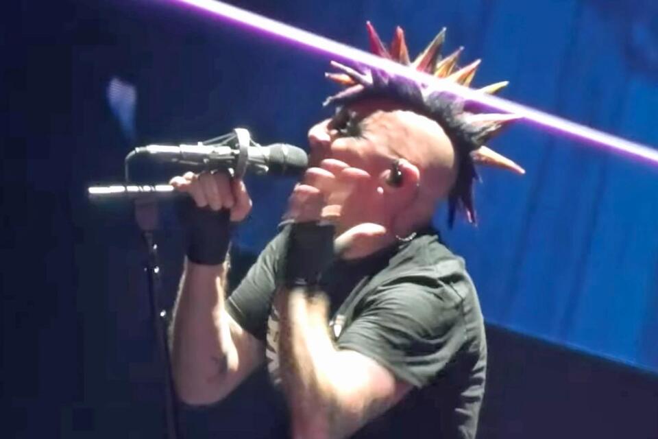 Tool Play Three Rarities for the First Time in Over 20 Years - NewsBreak