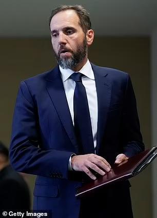 Trump demands prosecutor Jack Smith be held in CONTEMPT of court for ...