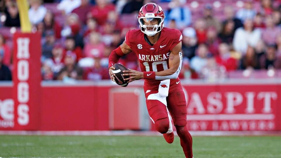 Texas Tech vs. Arkansas prediction, odds, line: 2024 Liberty Bowl picks ...