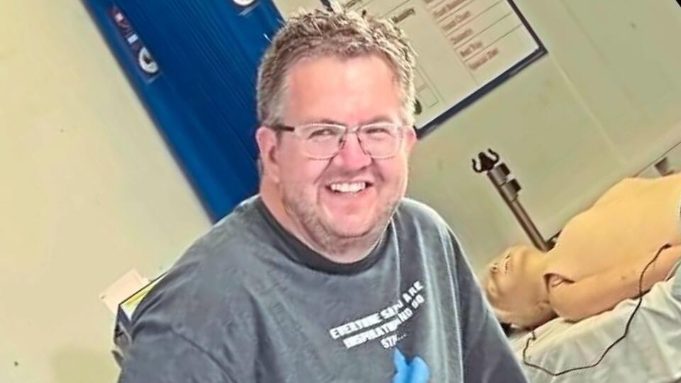 Surgeon Behind Bars After Allegedly Having Healthy Legs Amputated For ...