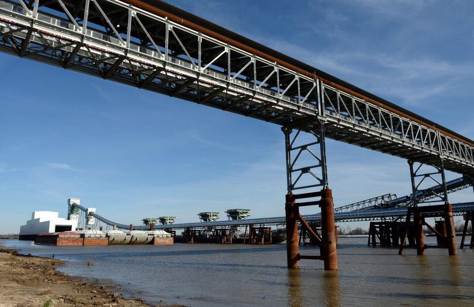 Metal chute fell on, killed Louisiana worker at iron plant; Nucor ...