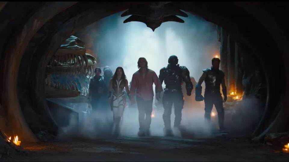 Nicholas Galitzine Says His He-Man Body Got So Big His Mom Couldn’t Hug ...