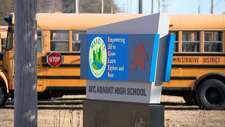 MSAD 75 schools closed due to threats - NewsBreak