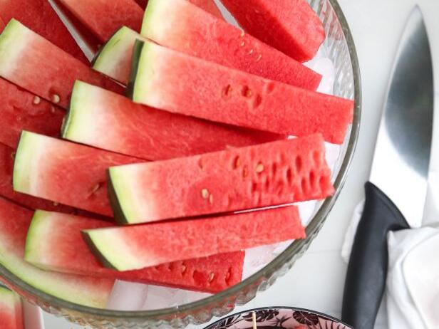 The 2 Best Ways to Cut a Watermelon