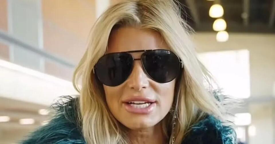 WATCH: Jessica Simpson Sparks Major Health Fears By 'Slurring' Her ...