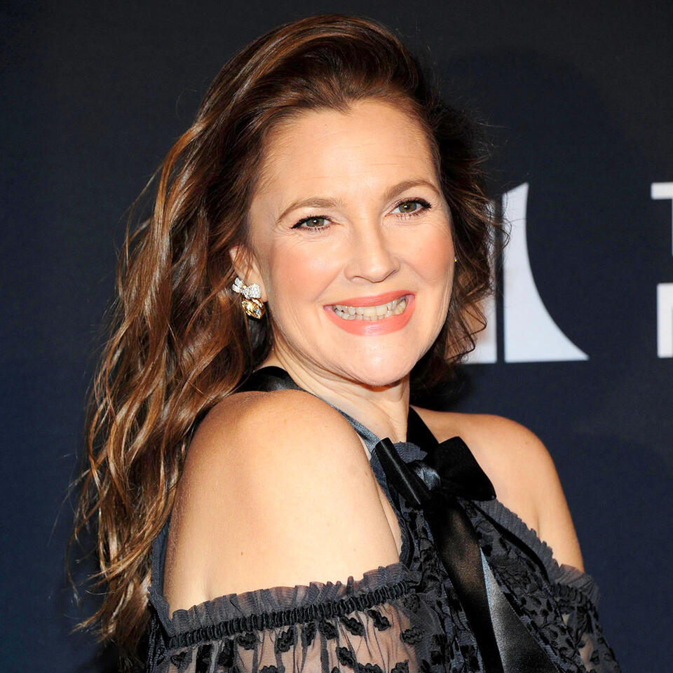 Drew Barrymore Supports Adam Sandler At The Mark Twain Prize For ...