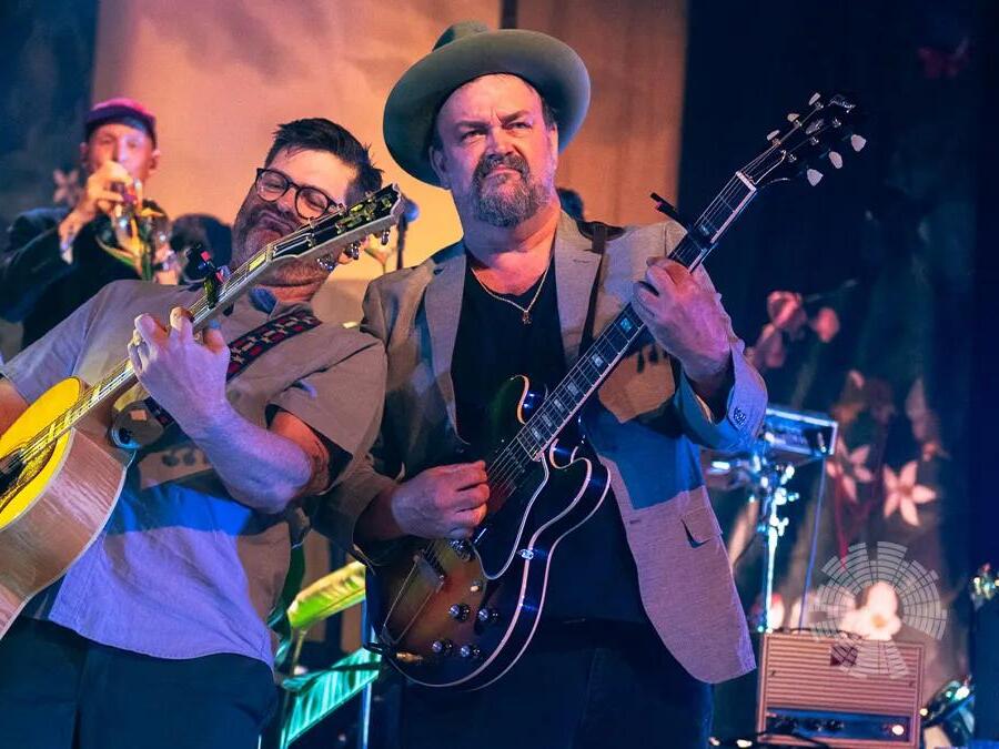 The Decemberists Showcase New Music, Good Humors at Brooklyn Paramount ...
