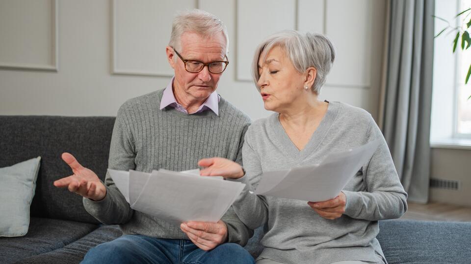 4 Things Retirees Should Never Sell To Build Their Retirement Savings ...