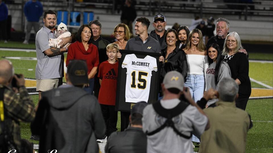 Georgia Bulldog Ladd McConkey Honored at North Murray Football Game ...