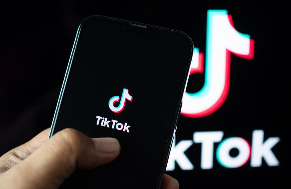 5 reasons why TikTok is so addictive - NewsBreak