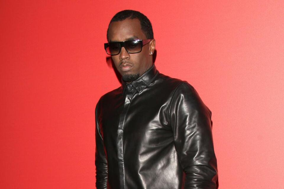 Diddy Tells Inmates Donald Trump Will Free Him Early In 2026 - NewsBreak