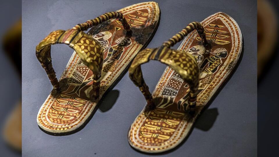Sandals of Tutankhamun: 3,300-year-old footwear that let King Tut walk ...
