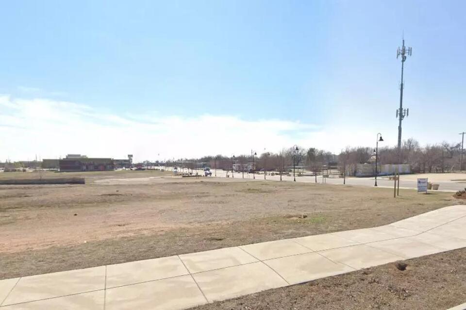 What New Grocery Store Could Come To Lawton’s Vacant Lot On 2nd Street ...