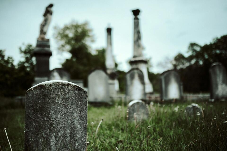 Walking Through Time: 10 of East Texas’ Oldest Cemeteries - NewsBreak