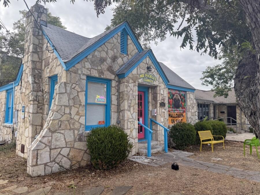 Mr. Pickles Candy now selling candy in South Austin - NewsBreak