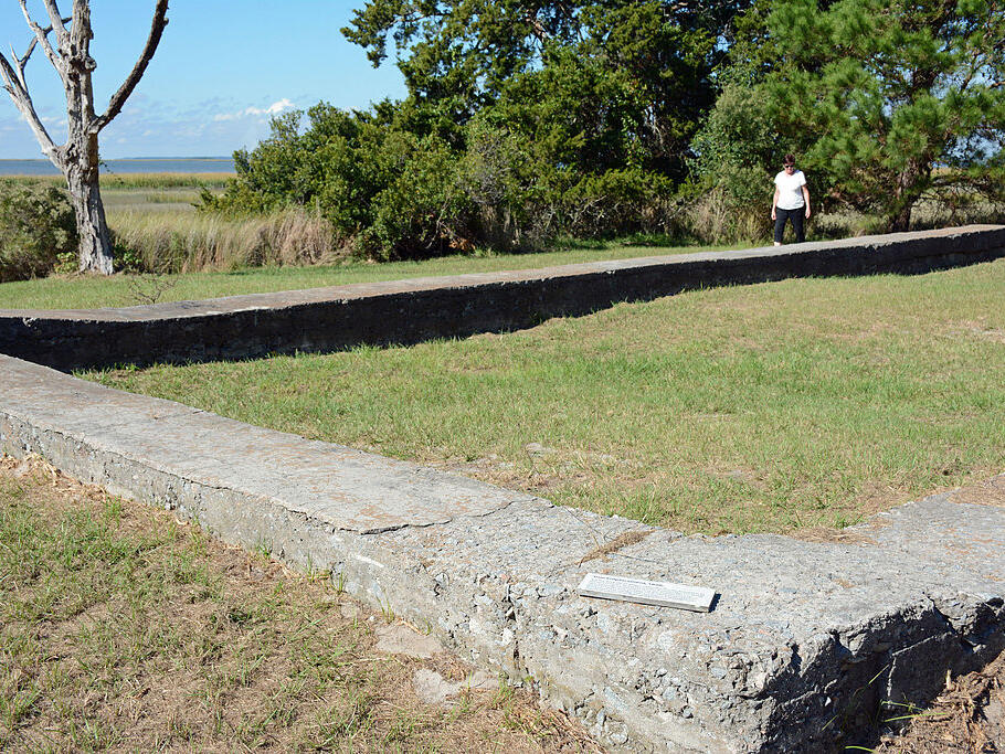 Georgia Authorities Investigate Dock Gangway Collapse That Killed 7 ...