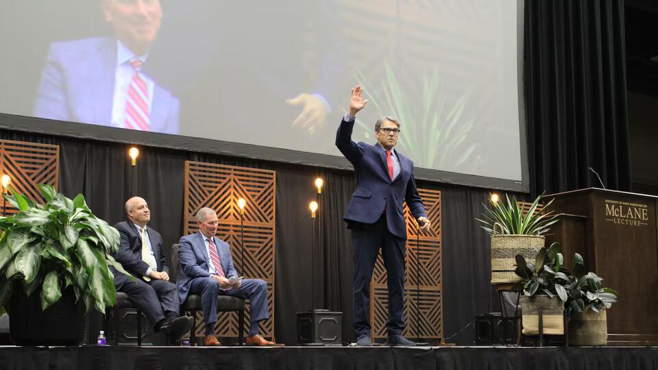 “God’s plan is always better”: Ex-Texas Gov. Rick Perry speaks at ...