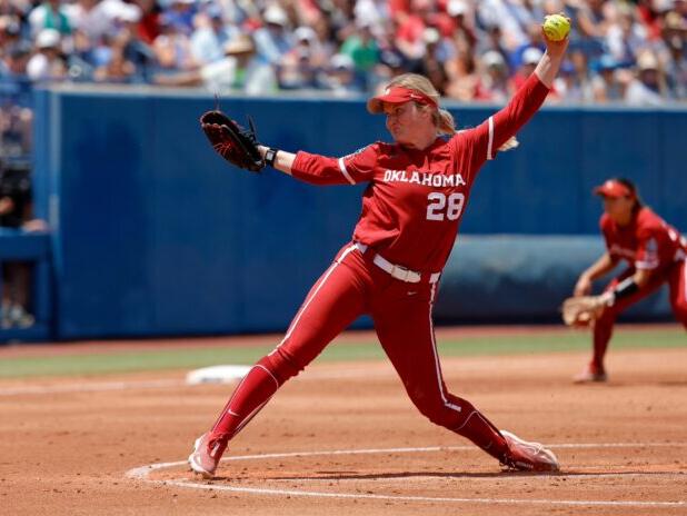Kelly Maxwell spins gem versus UCLA, Oklahoma moves into driver’s seat