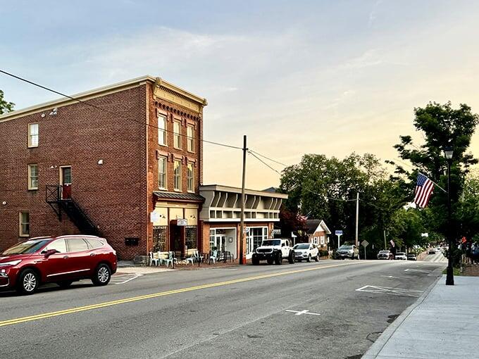 This Small Town In Virginia Is So Gorgeous, You’ll Think It’s A ...