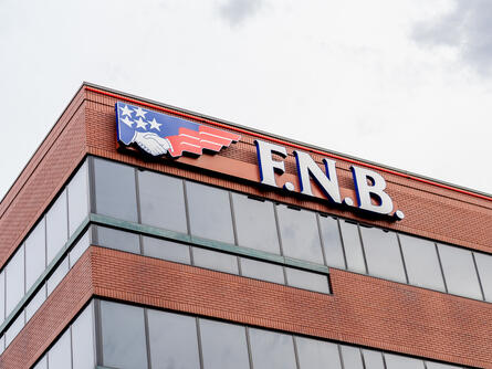 Pittsburgh’s FNB Financial Center certified LEED Gold