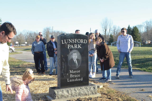 Dedication held for Lunsford Park - NewsBreak