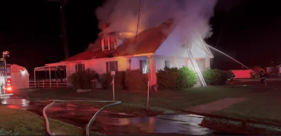 Fire crews respond to late night house fire in Muhlenberg County ...