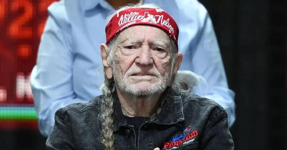 Country Legend Willie Nelson's $4.3 Million Maui Home Safe as Raging ...